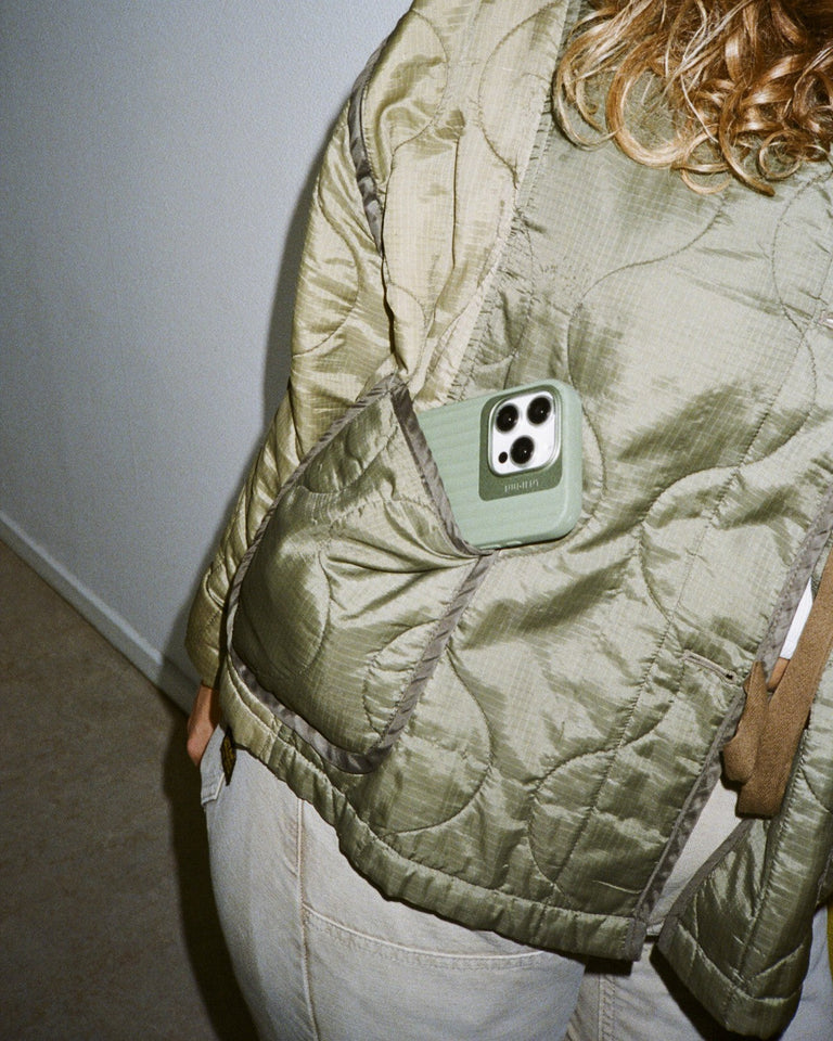 Bold Case - Olive Green - iPhone 13 – NUDIENT